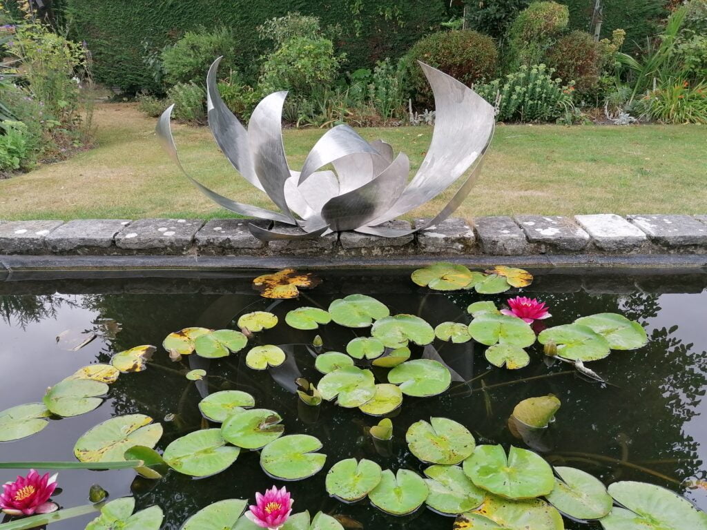 Sculptor Helen Solly Exhibition At Denmans Garden: "Garden Reflections ...